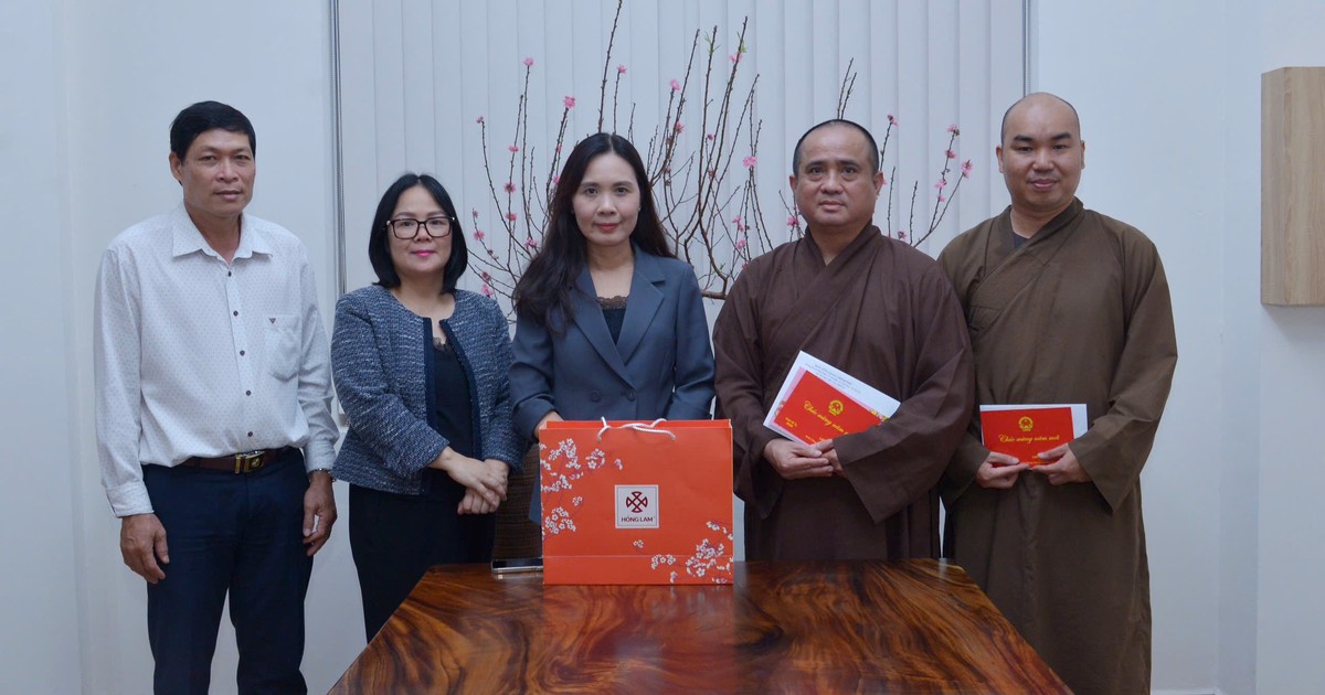 Bà Trần Thị Minh Nga và phái đoàn lãnh đạo Ban Tôn giáo Chính phủ thăm Báo Giác Ngộ| Giác Ngộ Online